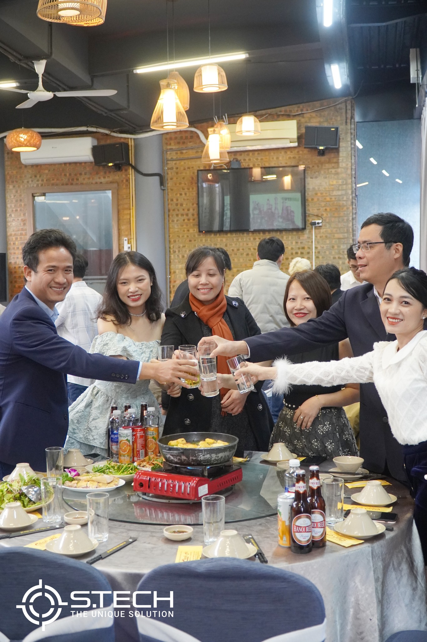 Tưng bừng tiệc Year End Party & Welcome 2024 của S-TECH